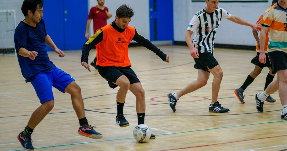 Sportas | Monday Futsal @ Charteris - FUTSAL LONDON